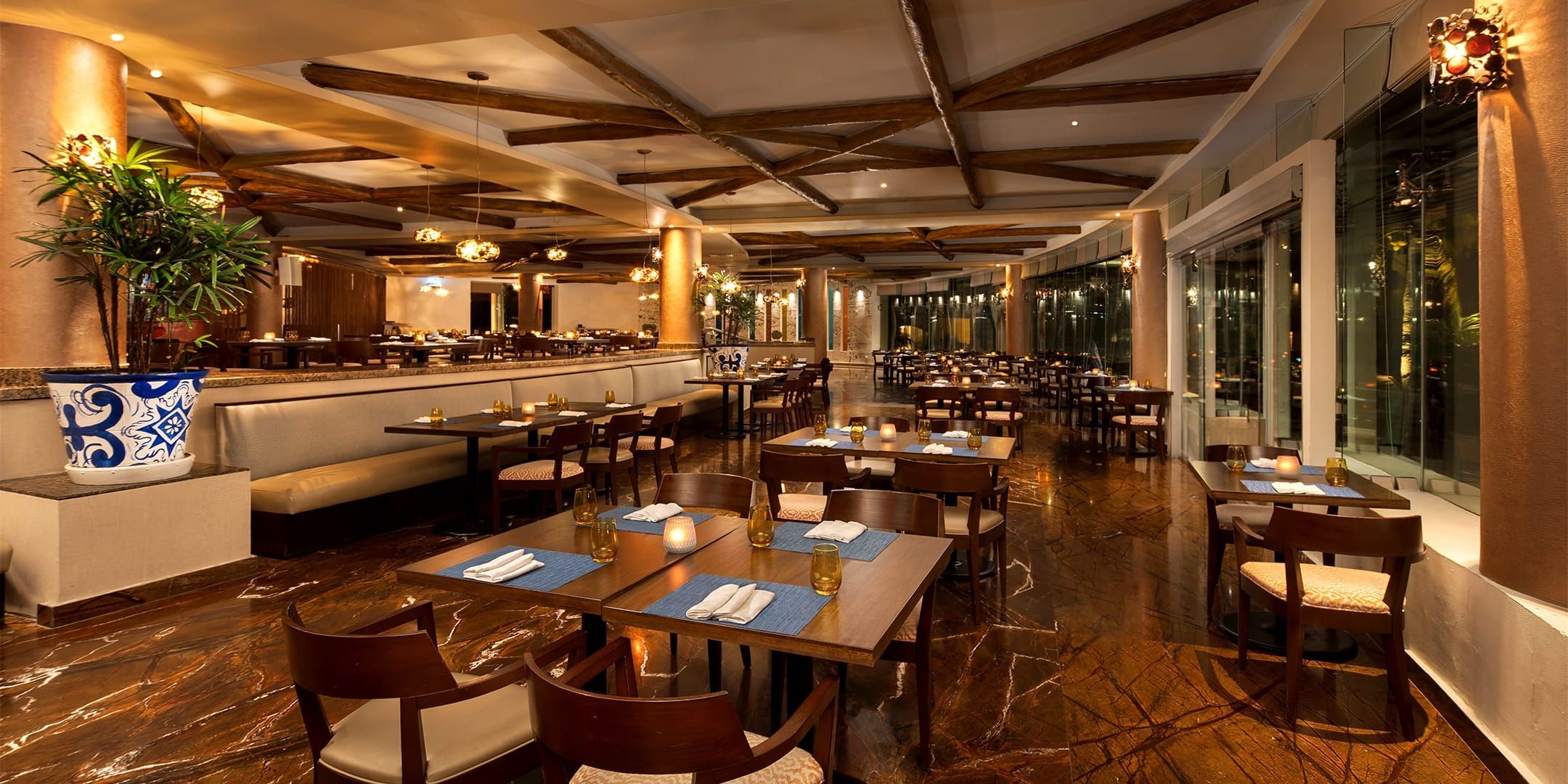 World-class restaurants in Mexico and Jamaica | Moon Palace®