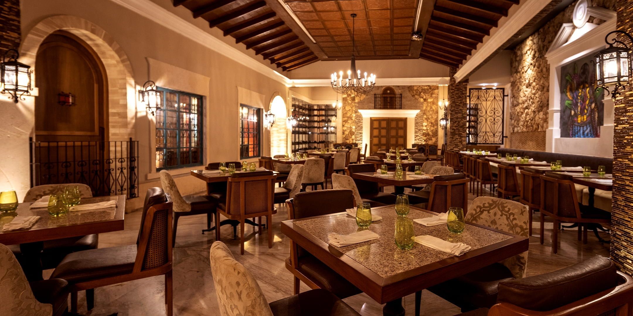 World-class restaurants in Mexico and Jamaica | Moon Palace®